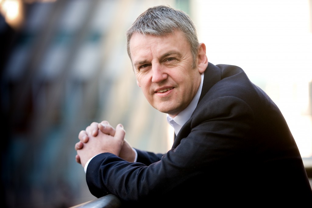 Smart Infrastructure and Smart Applications for the Smart Business ...